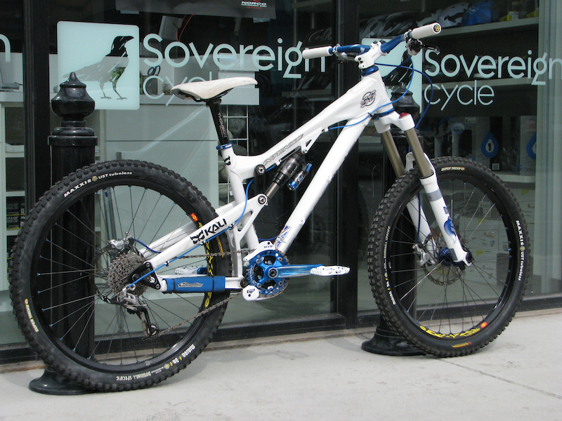 Intense Slopestyle 1st gen 2011 makeover | Mountain Bike Reviews Forum