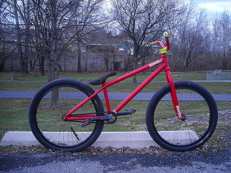 24" and 26" DJ/Urban bikes go here. - BMXmuseum.com Forums